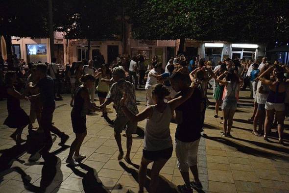 Salsa Dancing: The 2019 Complete Dancer's Guide